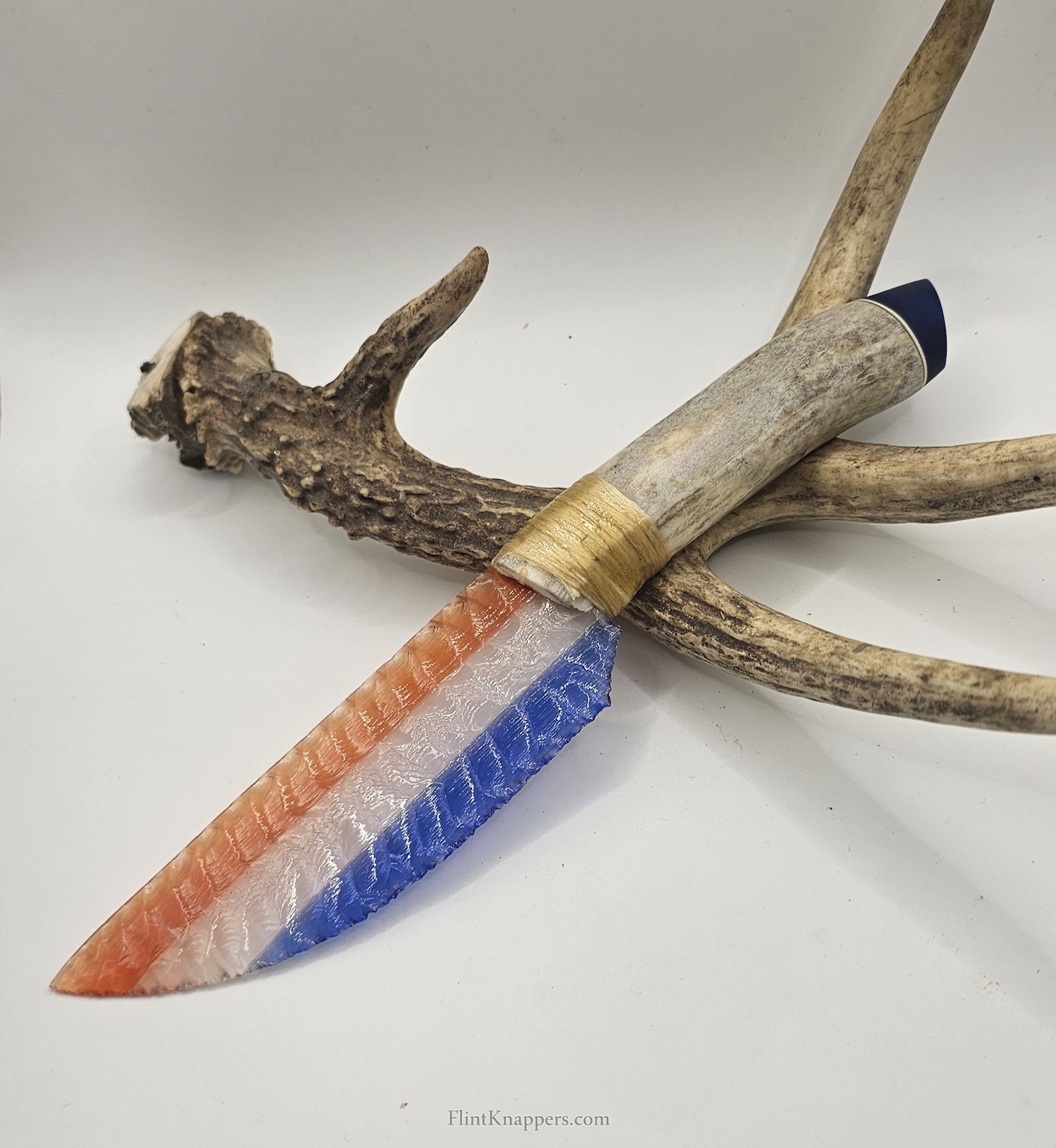 Obsidian blade handle is aluminum honeycomb cast in resin